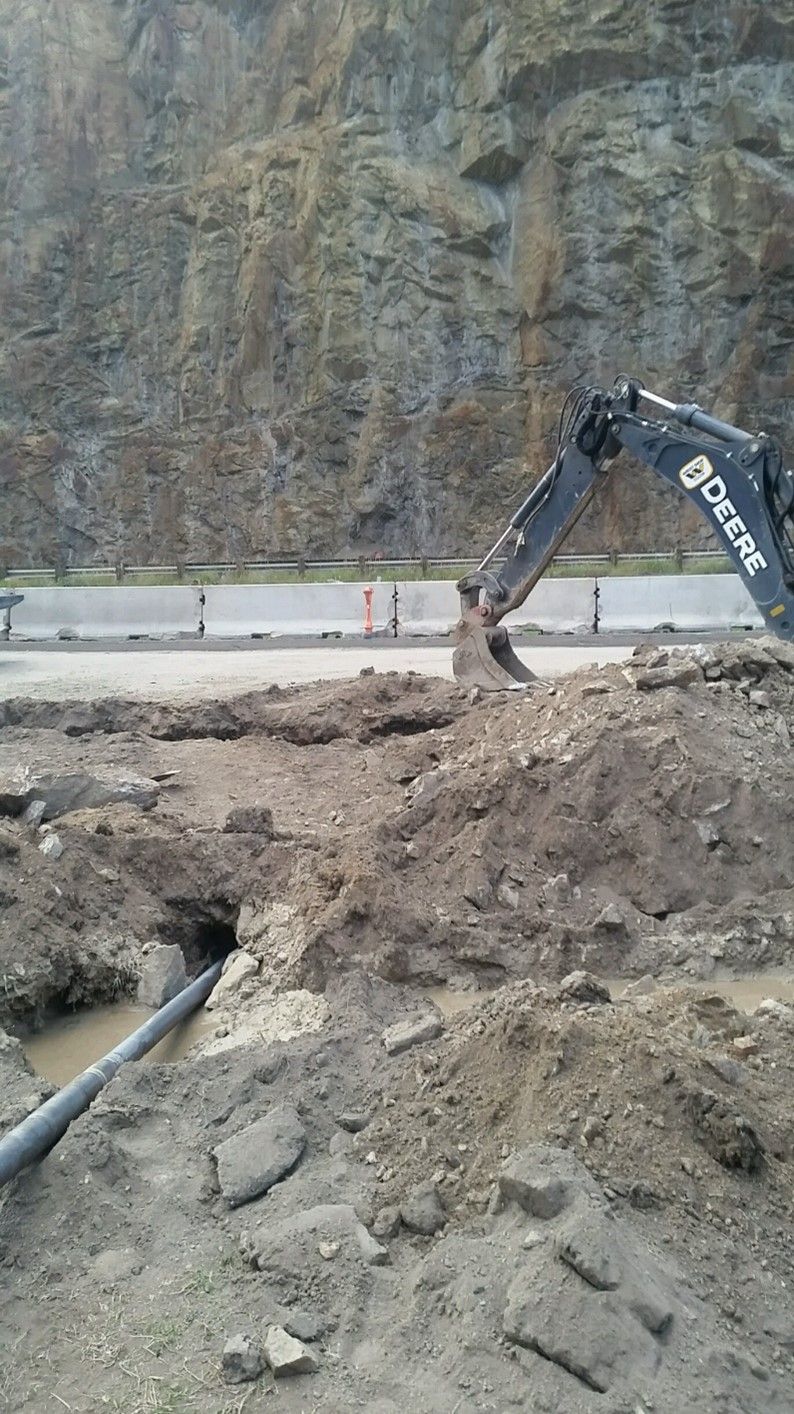 Rock Hammer Drilling - L & M Underground, Inc.