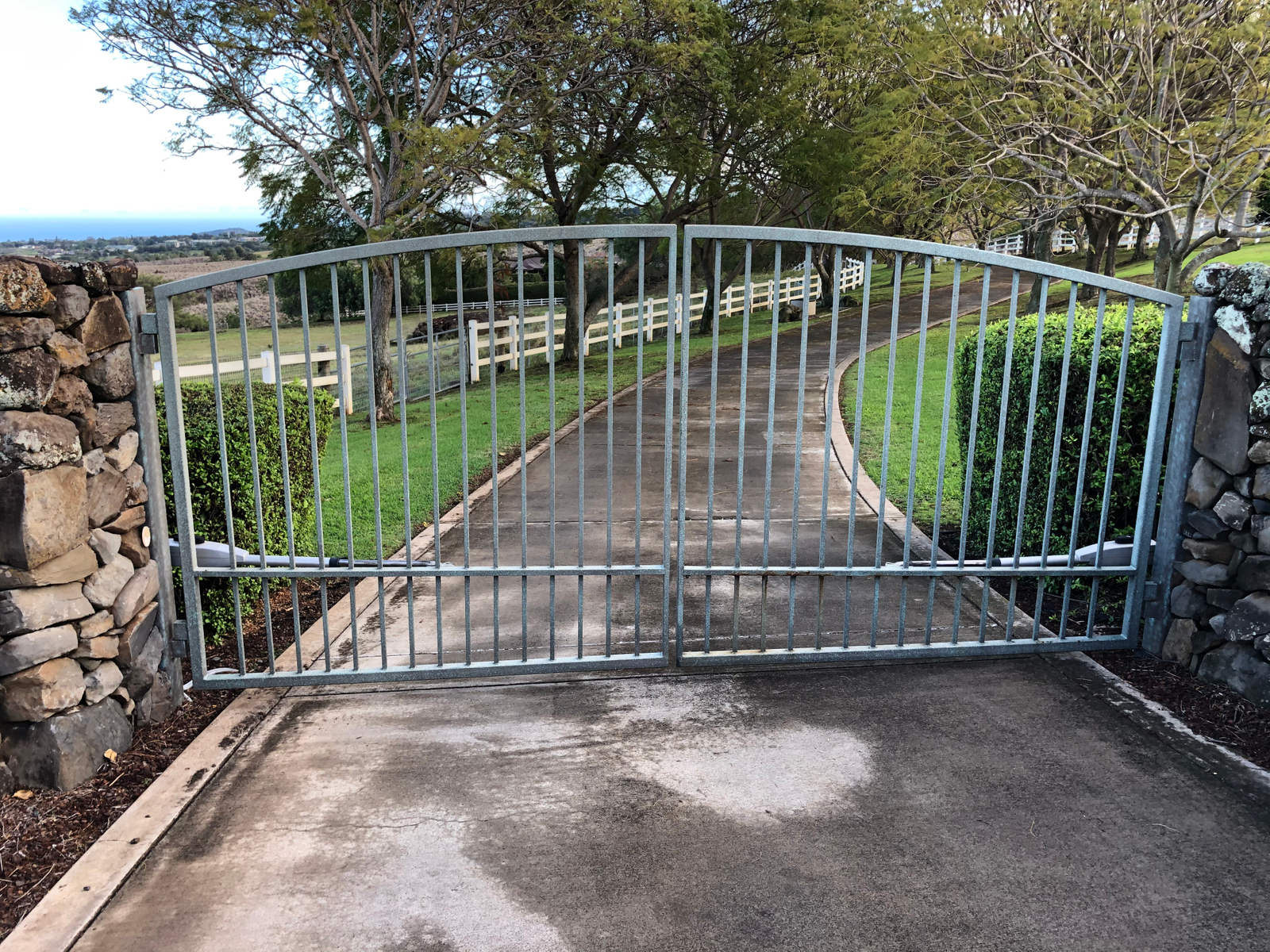 Gallery - Check Our Our Gate Installation Projects In Hawaii - Centra ...